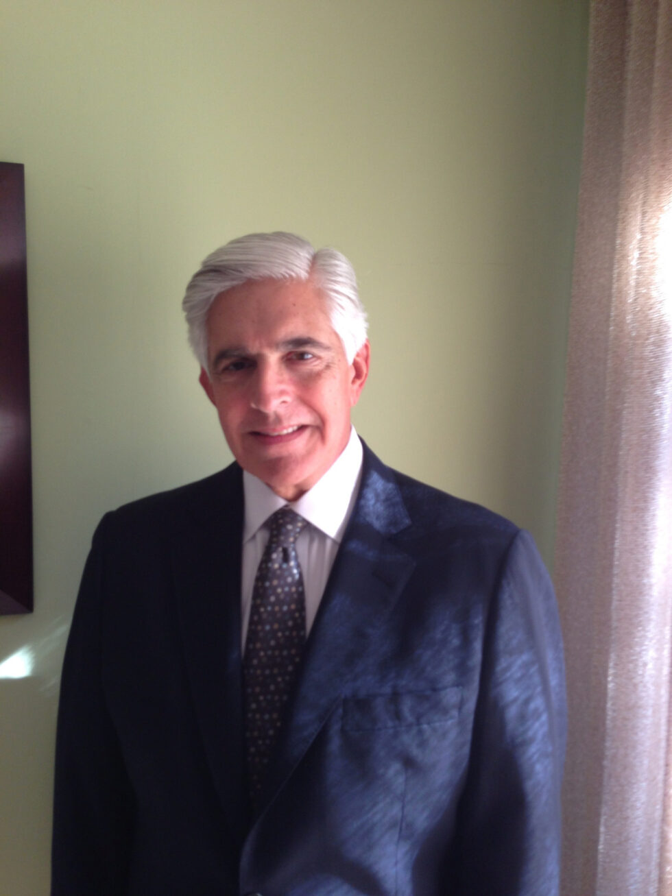 Stephen Perkins | HD Platinum Circle